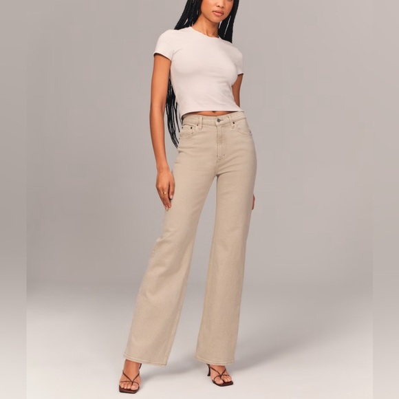 Abercrombie & Fitch | Jeans | New Af High Rise 9s Relaxed Jeans Curve ...